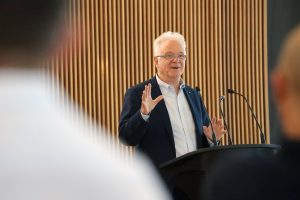 EVENT VIDEO: INDUSTRY, POLICY,IMPACT: STUART CUNNINGHAMS PROJECT - QUT ...