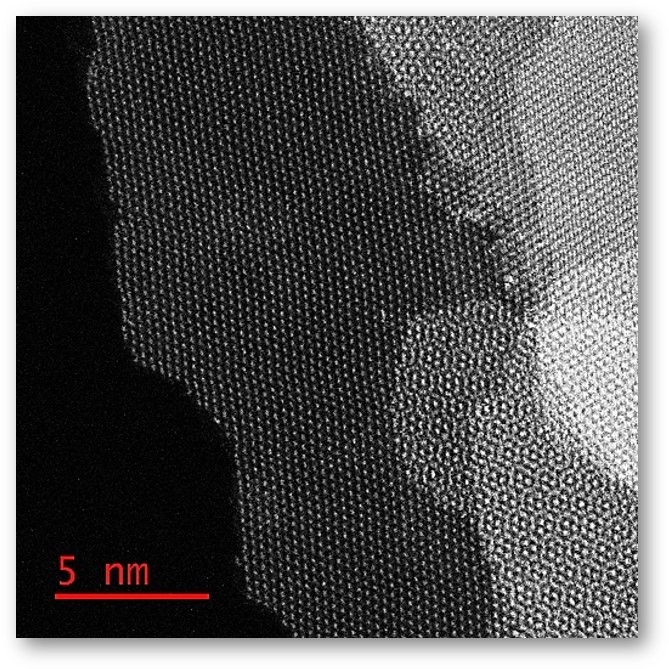 Combination of aberration-corrected TEM and in situ experiments - QUT ...