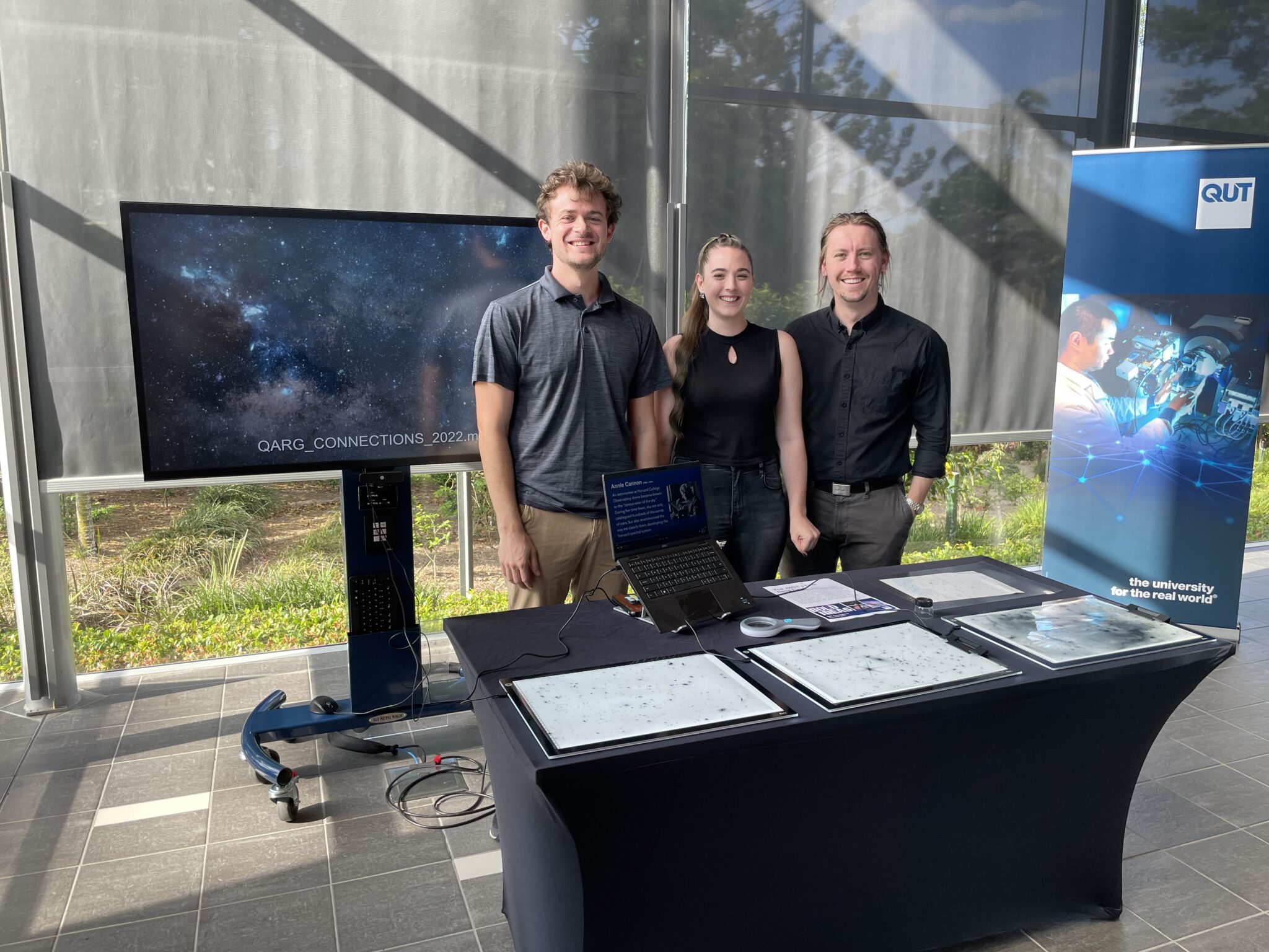 News: Nobel Laureate, Professor Brian Schmidt visits QUT - QUT Astrophysics