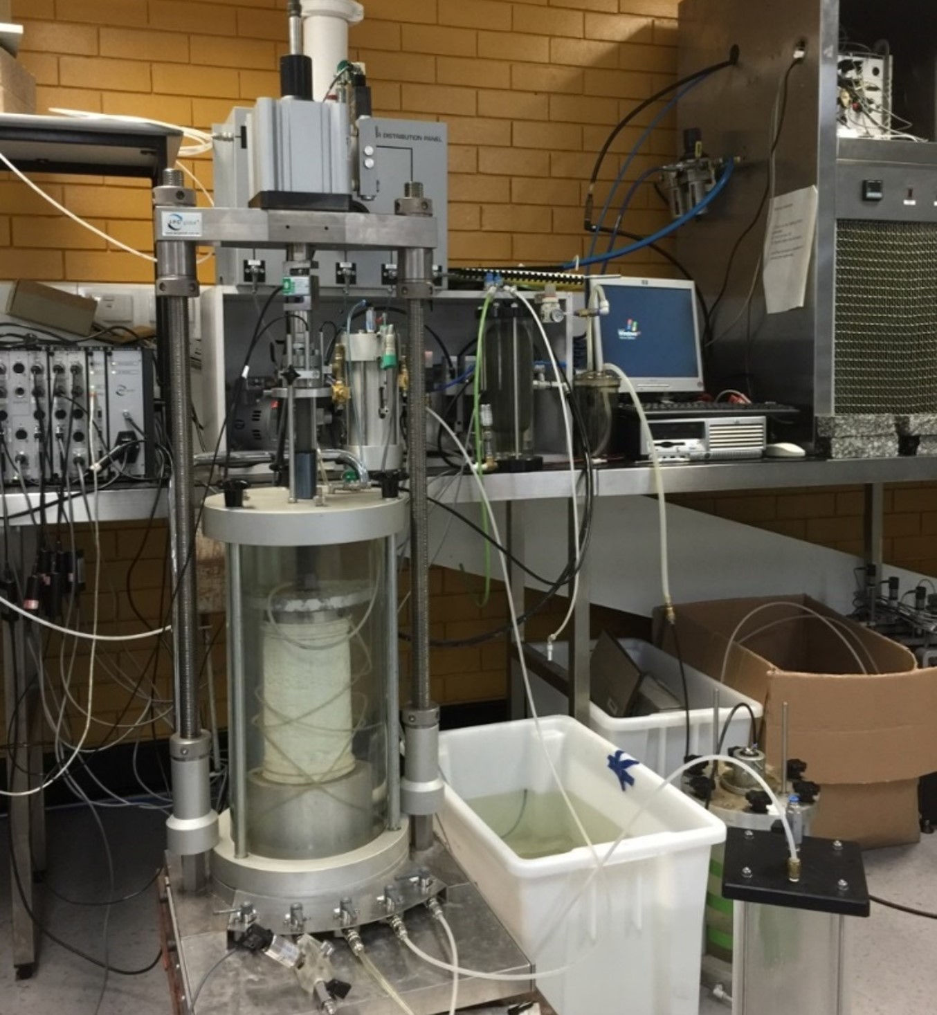 Dynamic Triaxial System - Sustainable Engineered Construction Materials