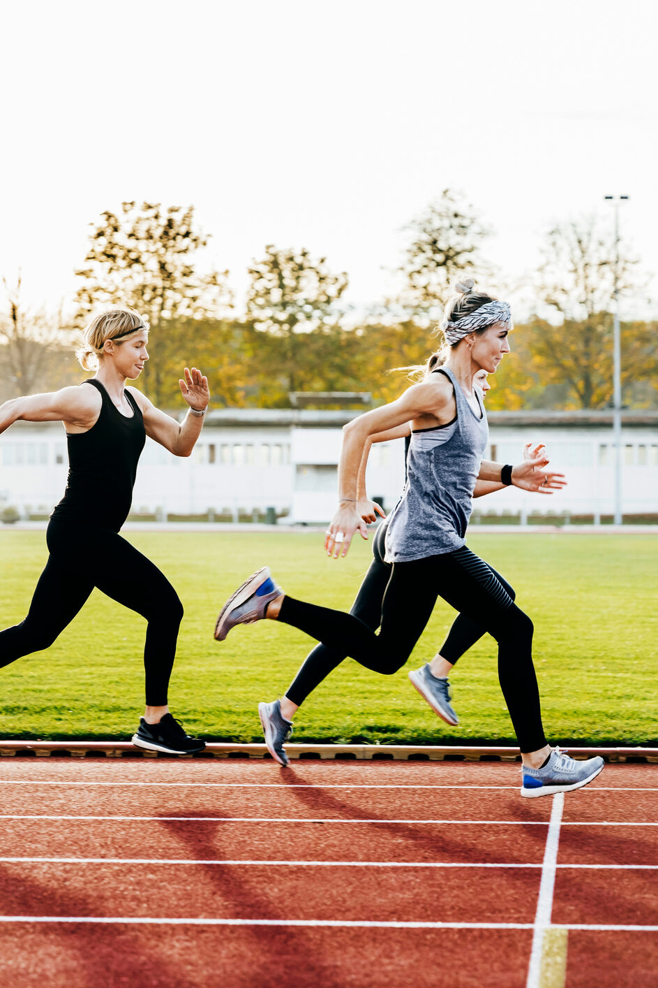 Hamstring and gluteal activation during high-speed overground running ...