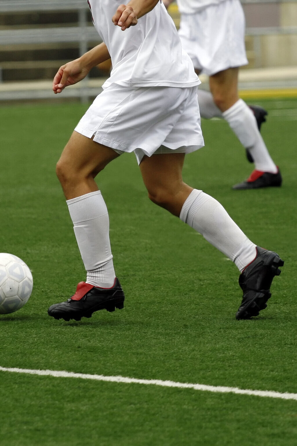 Exploring English youth academy footballers' experiences through role ...