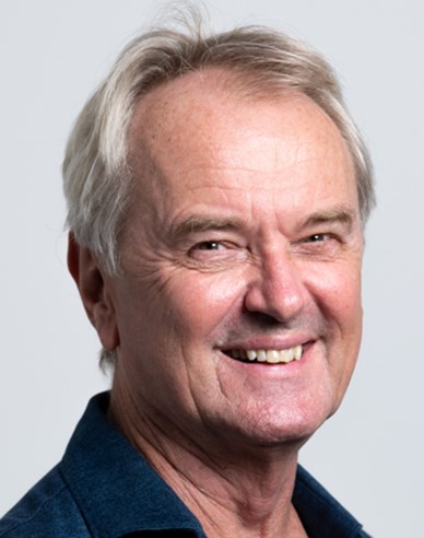 Associate Professor Jon Mason - STEM Education Research Group