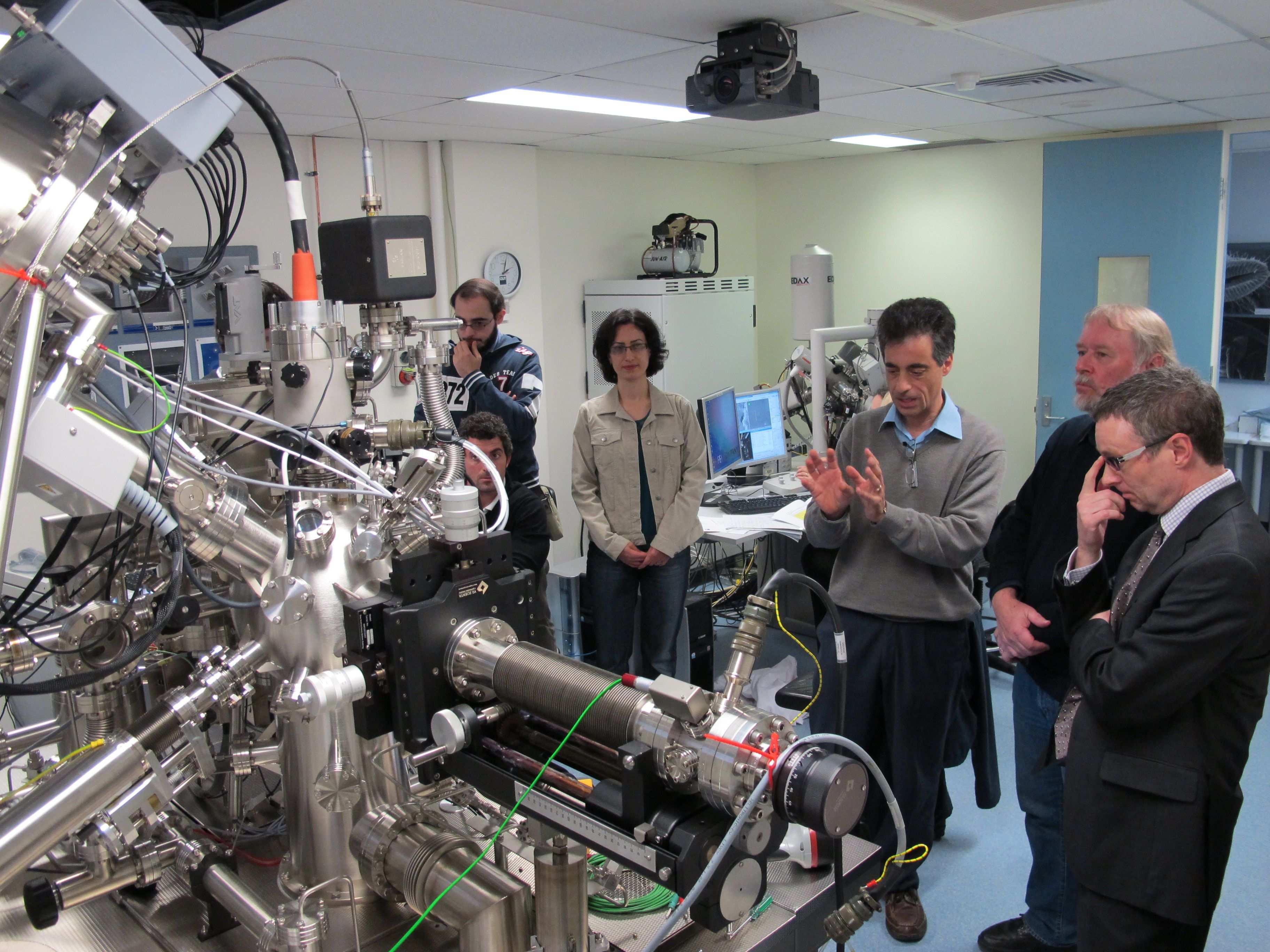 People - Surface Science and 2D Materials