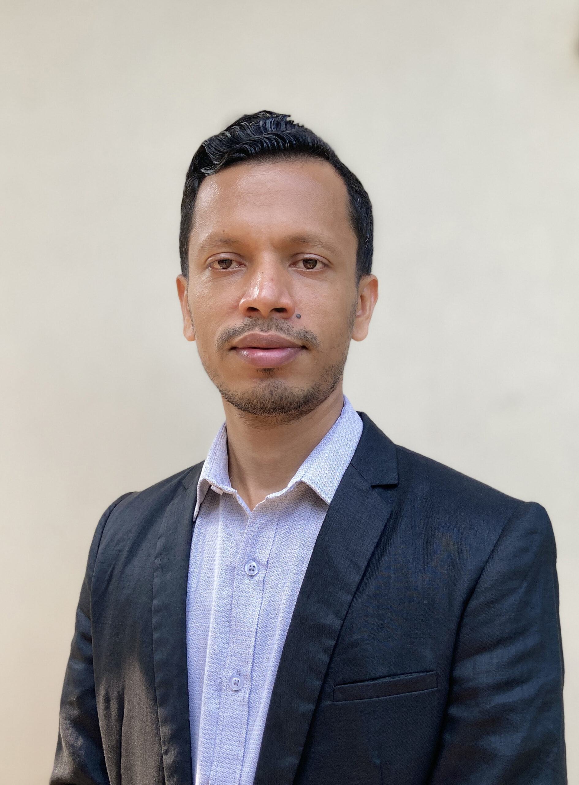 Sumith Gopura - TextileR: Future Textile Industries