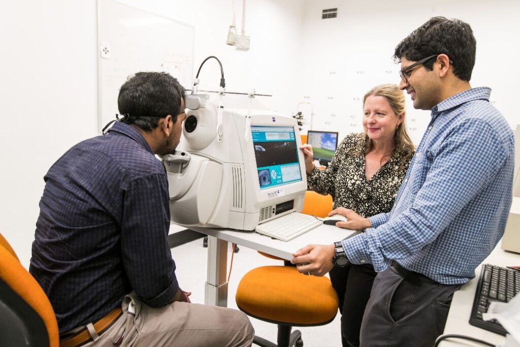 Optics, Myopia and Binocular Vision Laboratory - Centre for Vision and ...